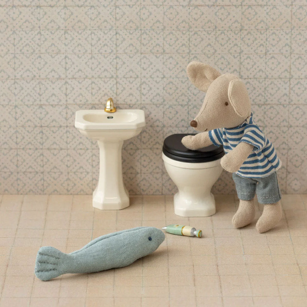Maileg Mouse Bathroom Sink: Off-White - Dollhouse Miniatures Canada ...